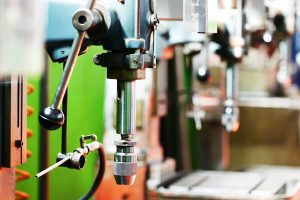 What Is a Machine Shop?: Dive into the Heart of Manufacturing - DeZe ...